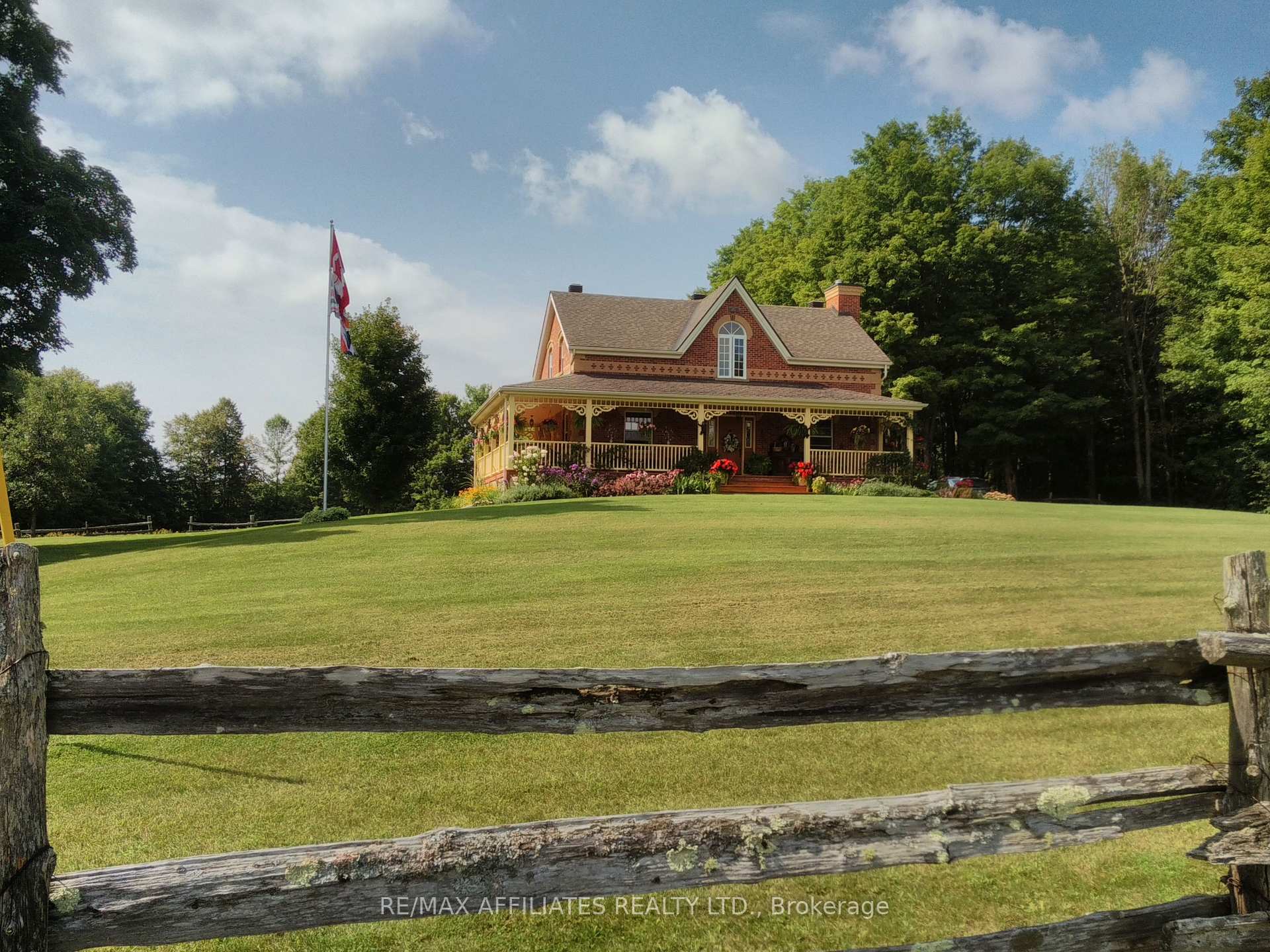 1005 Harper Road, Tay Valley, ON K7H 3C9