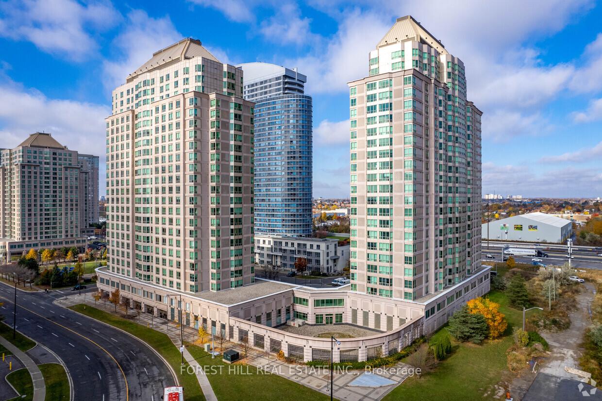 1008 - 1 Lee Centre Drive, Toronto, ON M1H 3J2