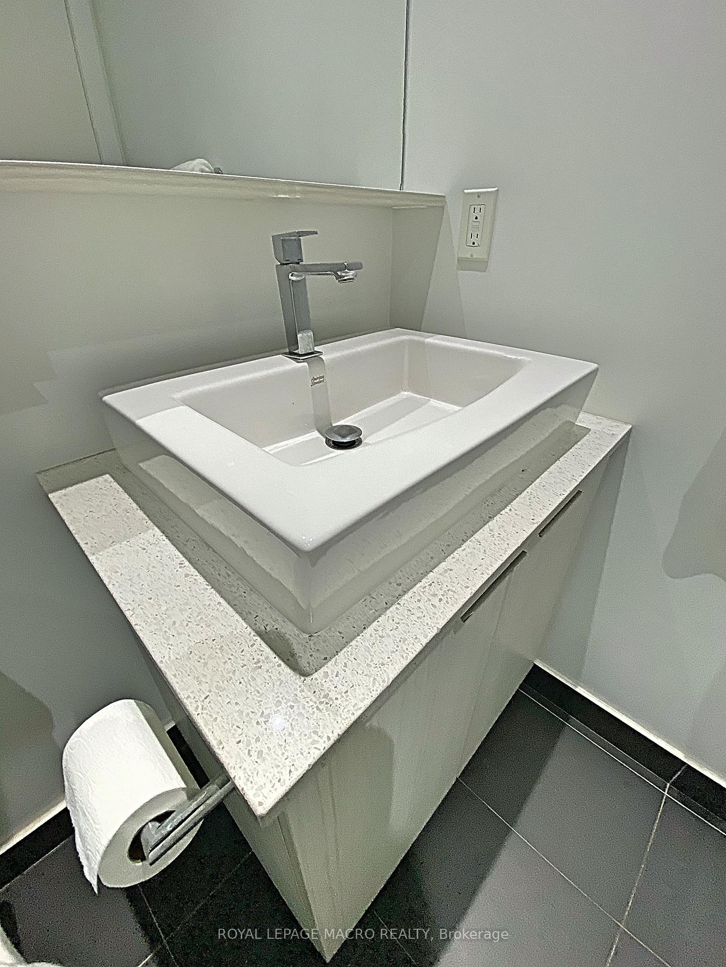 1008 - 110 Marine Parade Drive, Toronto, ON M8V 0A3