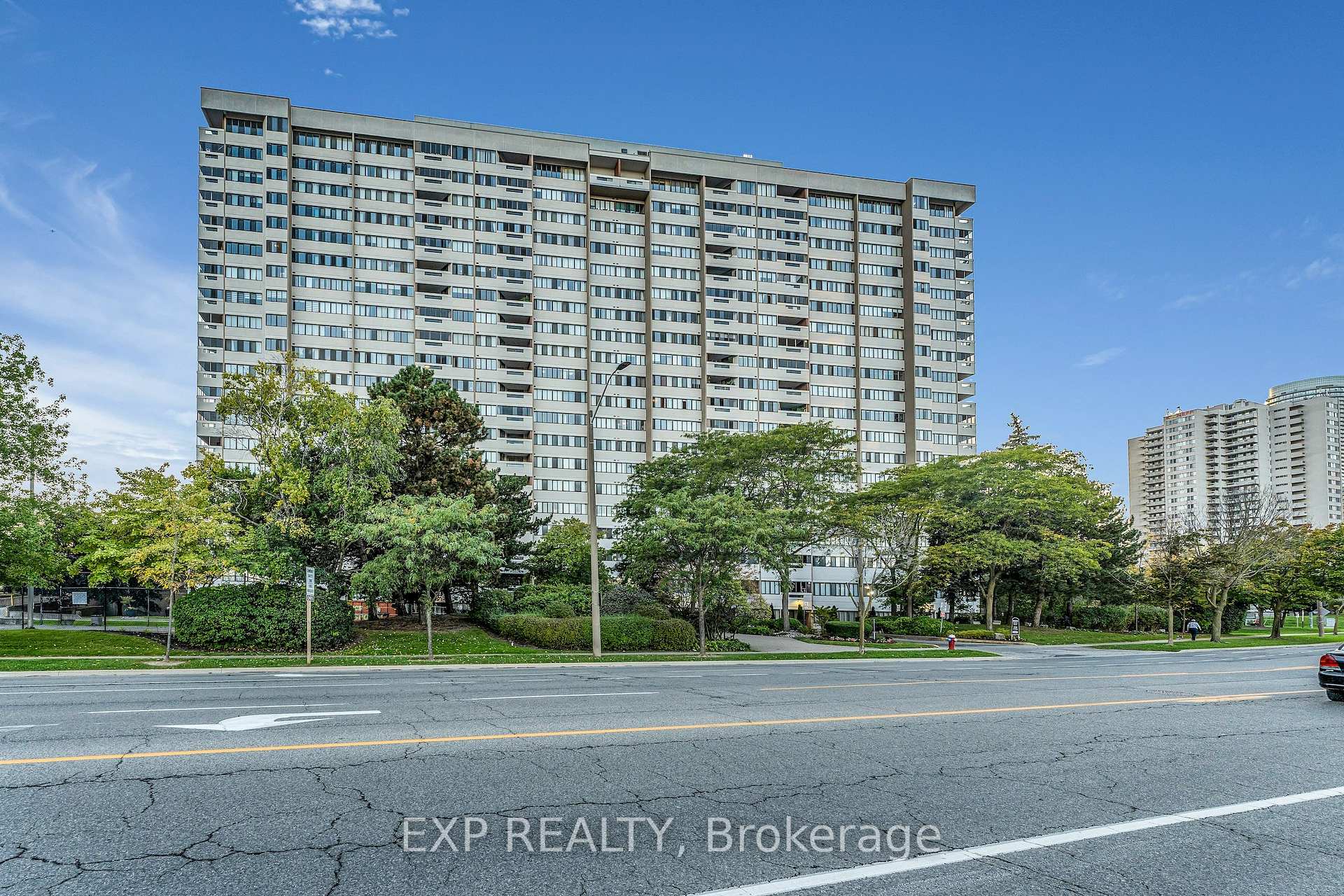1008 - 1580 Mississauga Valley Boulevard, Mississauga, ON L5A 3T8