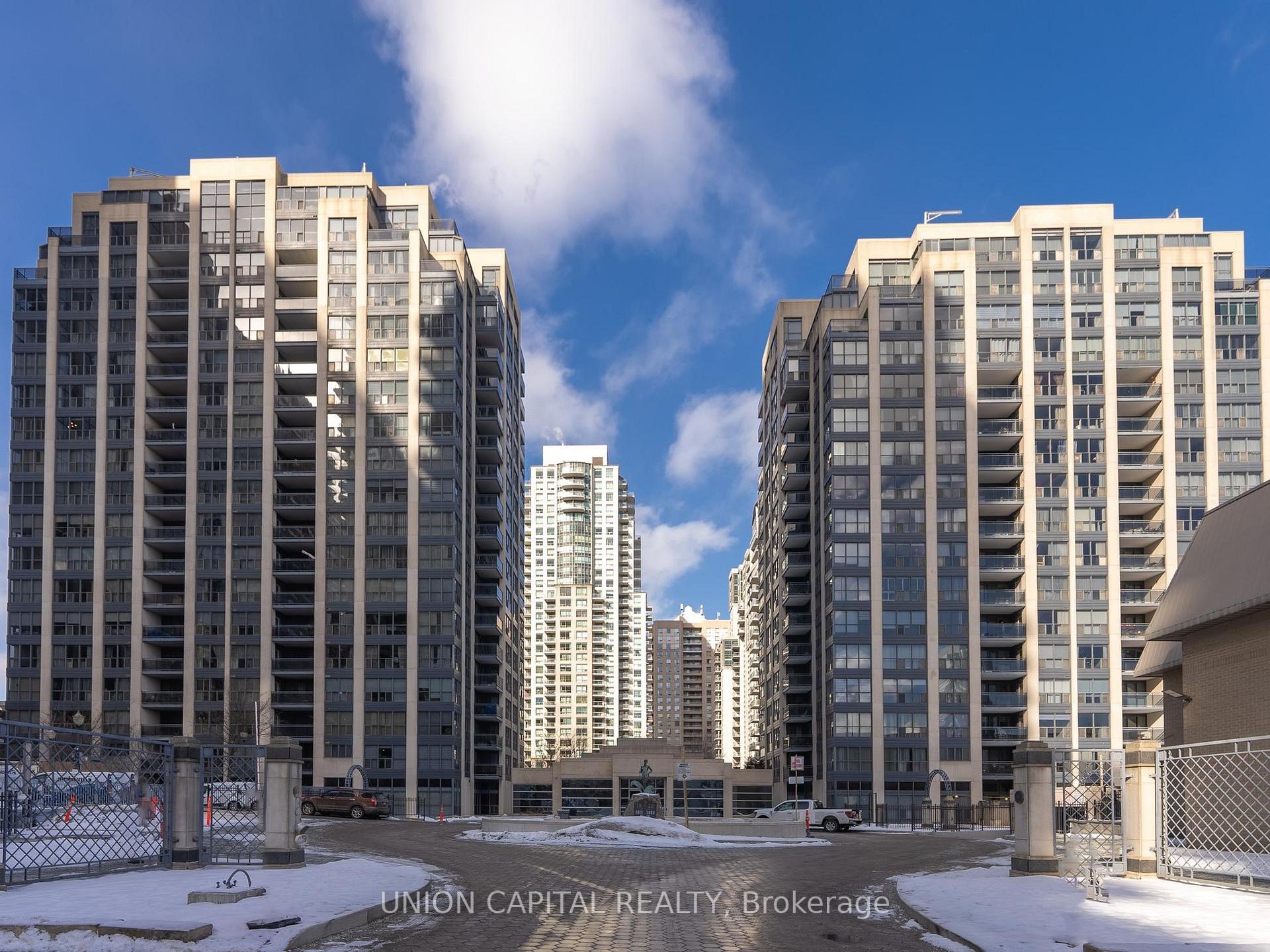 1008 - 28 Hollywood Avenue, Toronto, ON M2N 6S4