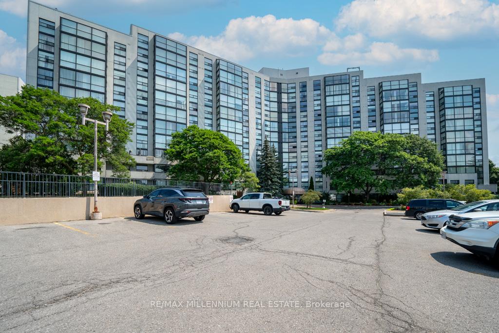 1008 - 30 Harding Boulevard W, Richmond Hill, ON L4C 9M3
