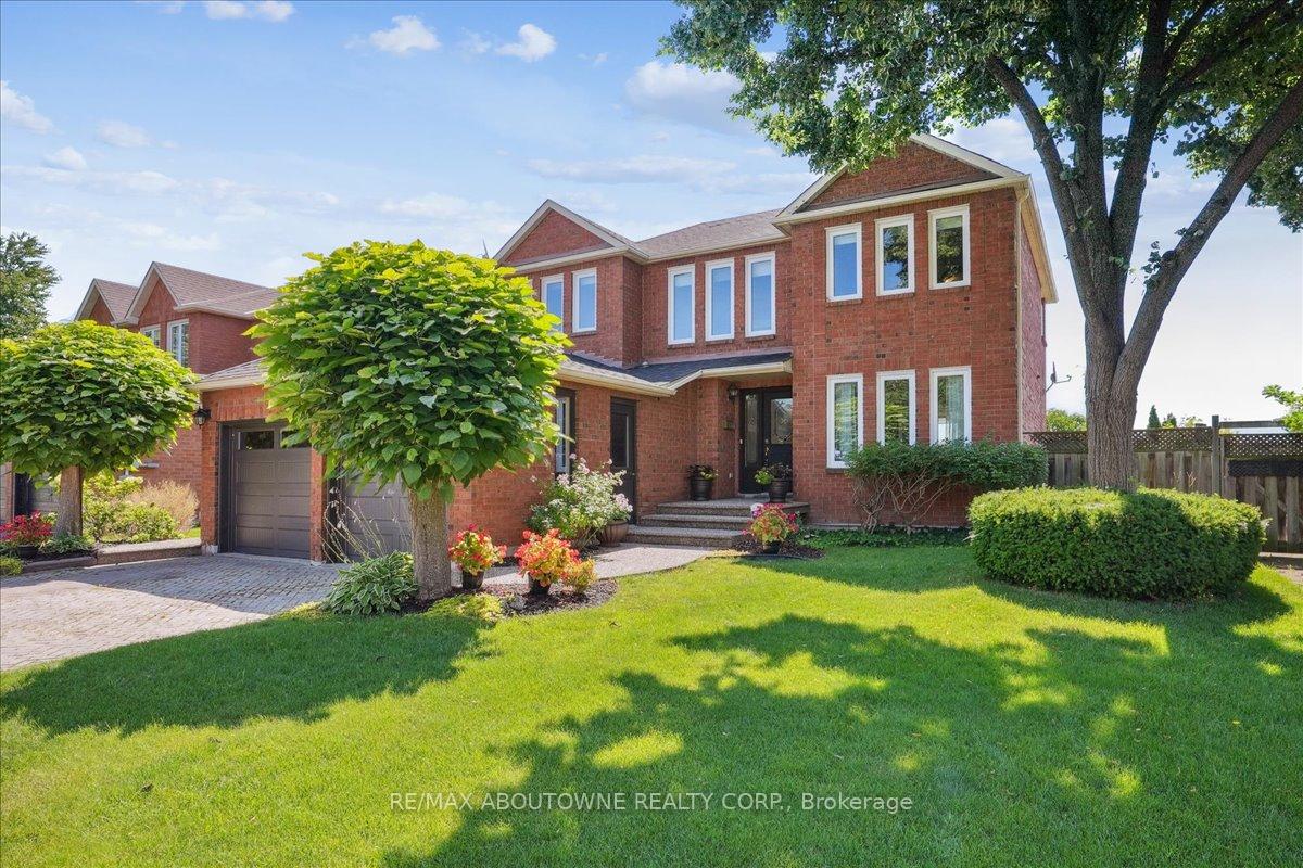 1008 Glenbrook Avenue, Oakville, ON L6H 3Z8