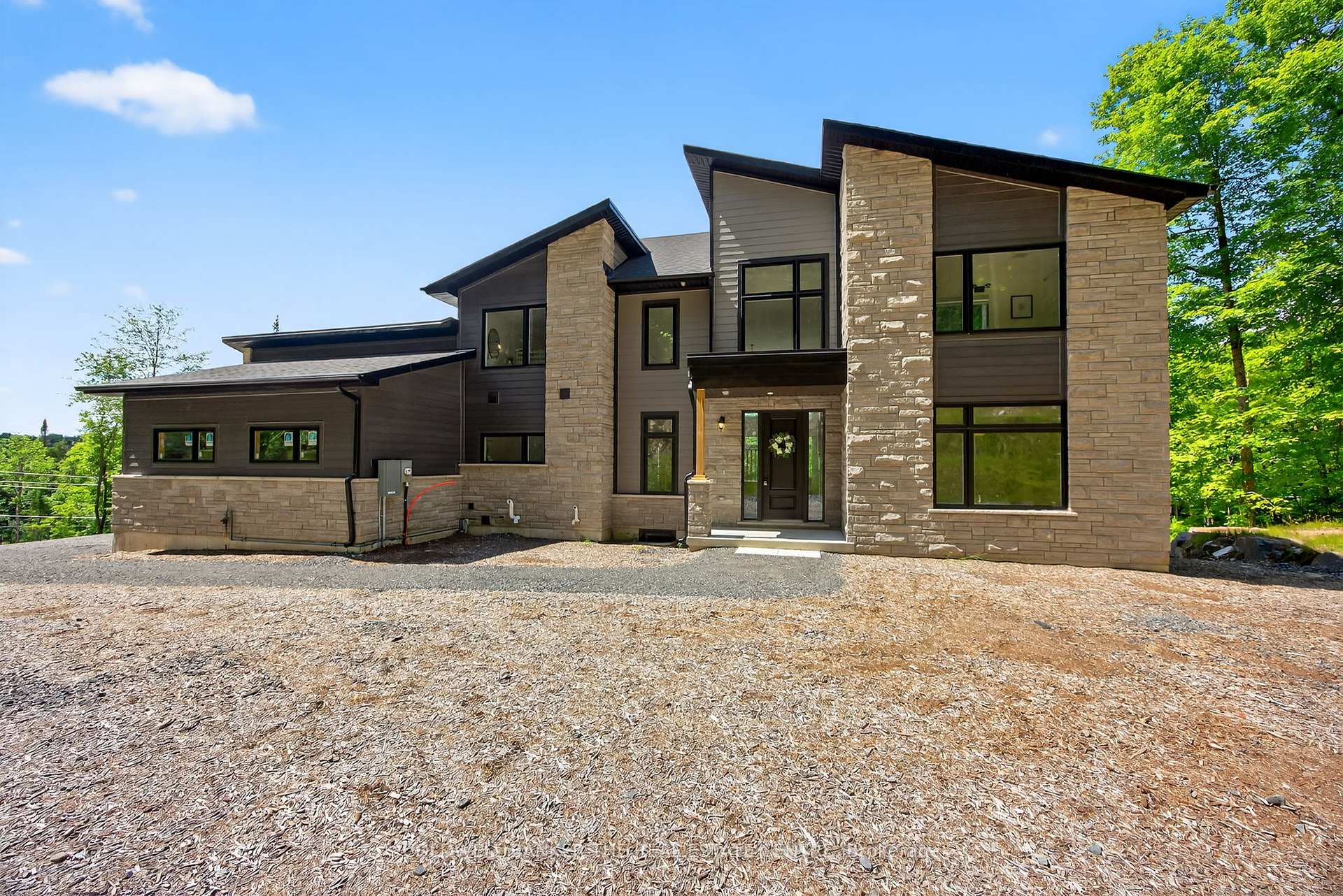 1008 Kingsridge Court, Lake of Bays, ON P1H 0K1