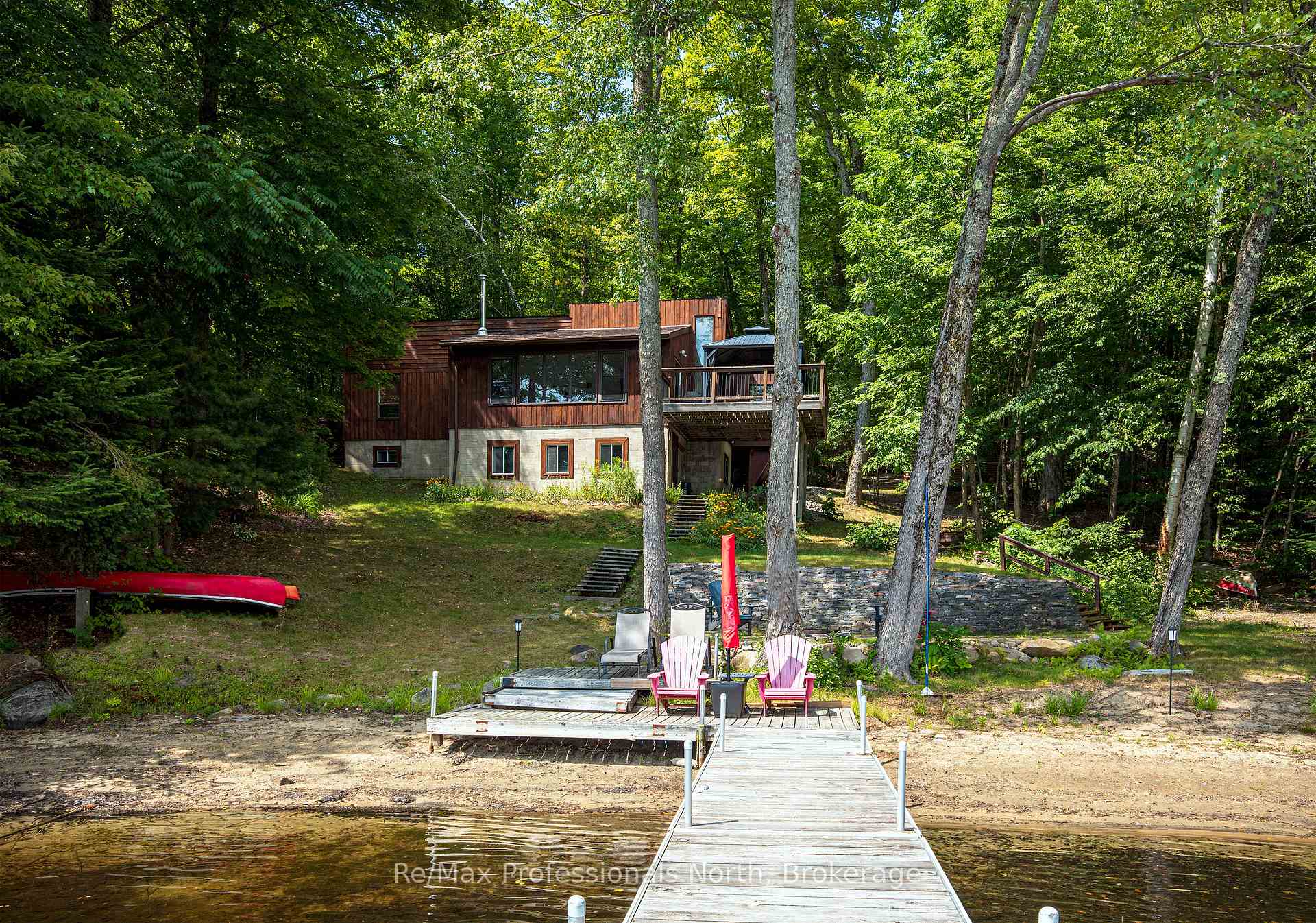 1008 Seven Dwarfs Crescent, Bracebridge, ON P1L 1X1