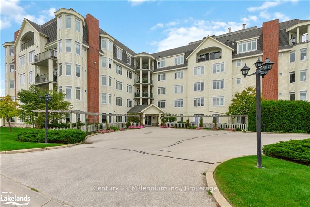 101 - 10 BAY Street E, Blue Mountains, ON N0H 2P0