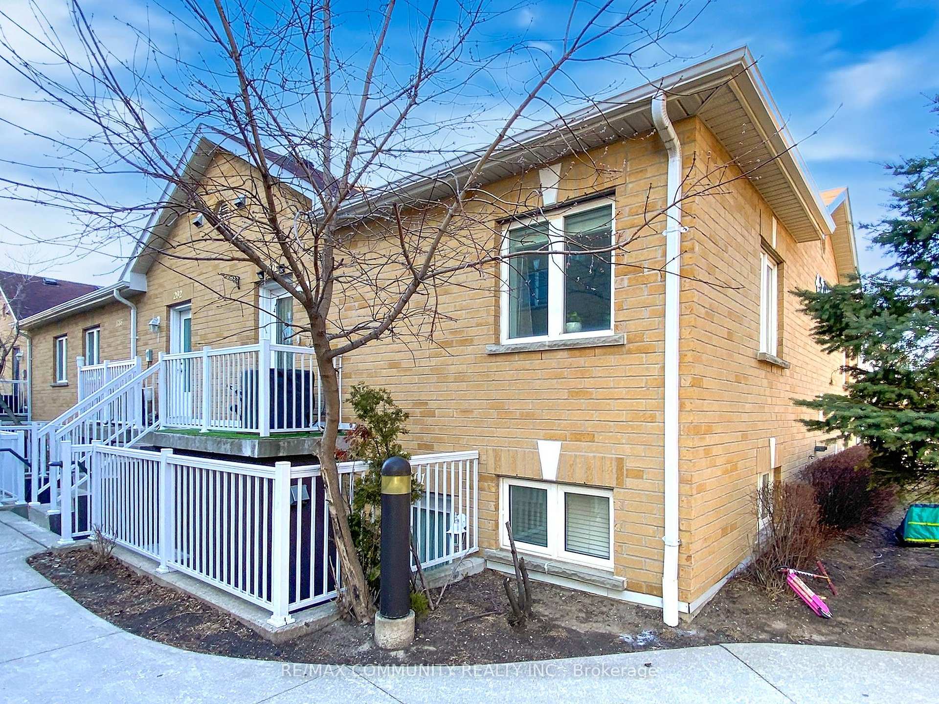 101 - 1785 Markham Road, Toronto, ON M1B 2Z7