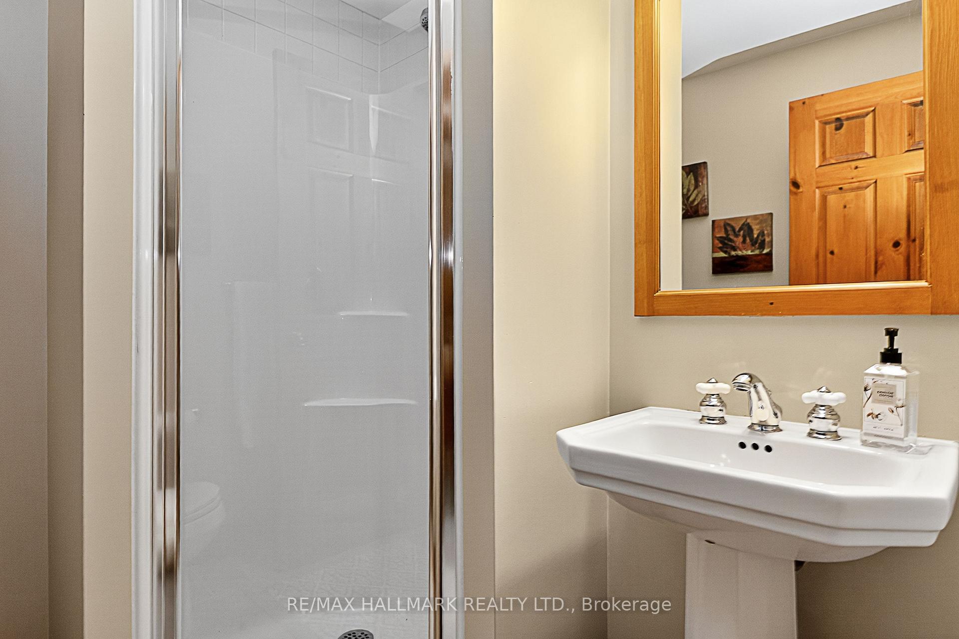 101 - 184 Snowbridge Way, Blue Mountains, ON L9Y 0V1