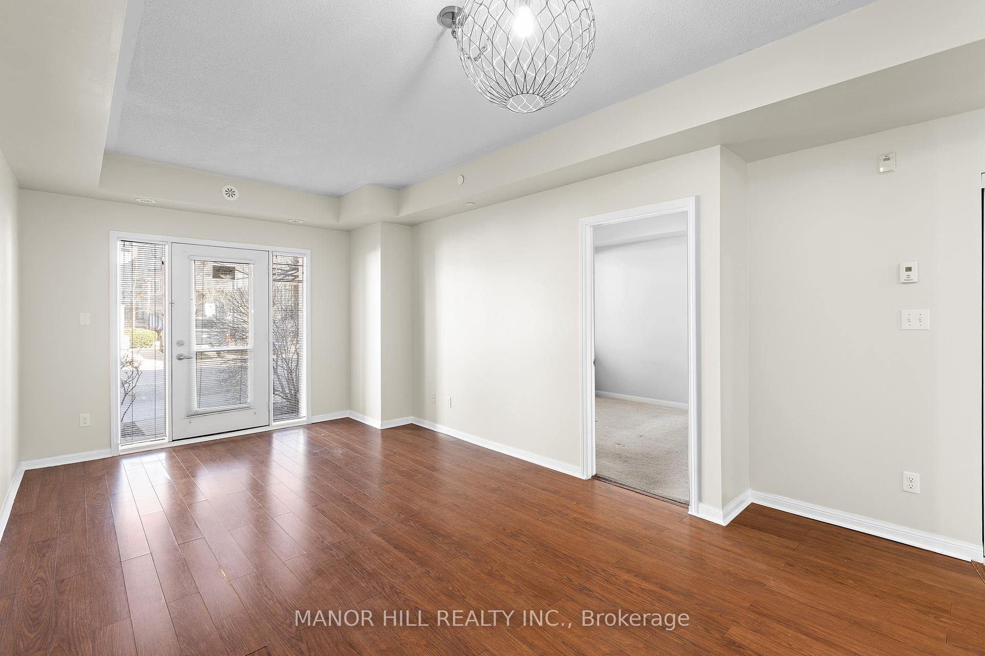 101 - 3075 Thomas Street, Mississauga, ON L5M 0M4