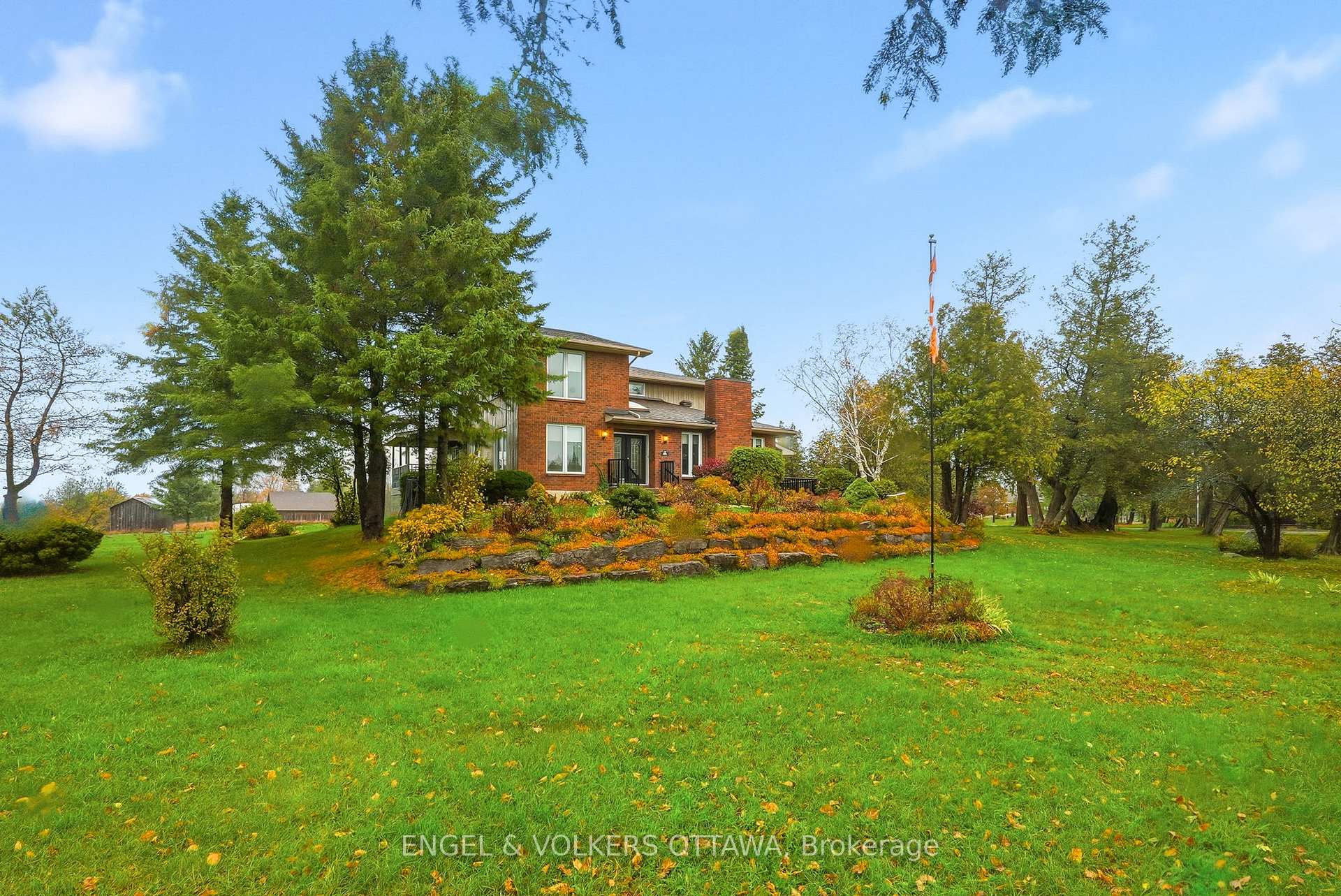 101 Carterfarm Crescent, Carp - Huntley Ward, ON K0A 1L0