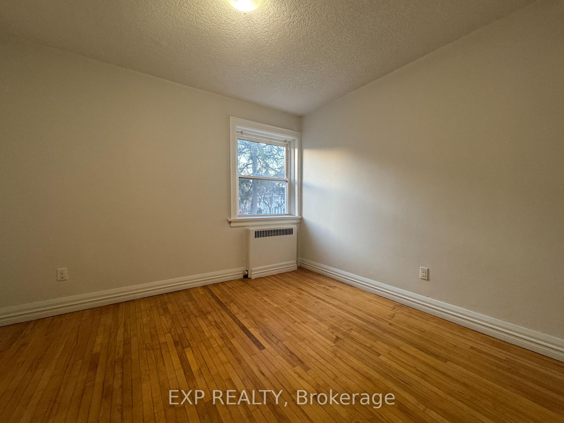 104 - 101 Church Street, Kitchener, ON N2G 2S3