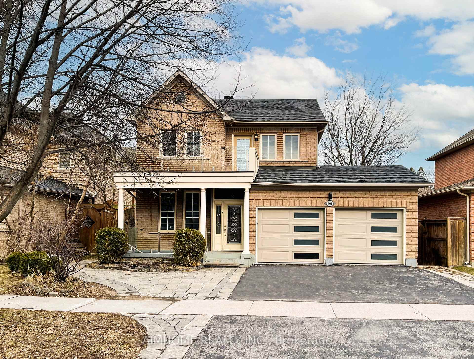 101 Grand Oak Drive, Richmond Hill, ON L4E 4A6