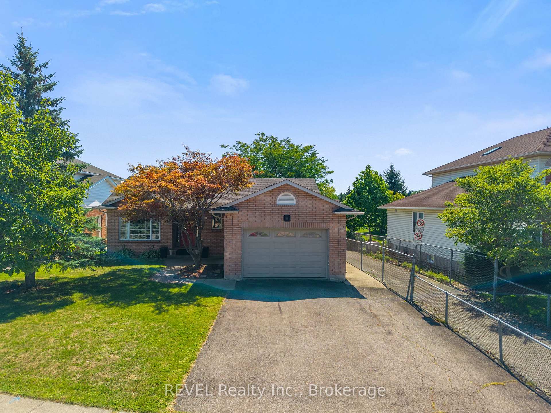 Lower - 101 Wellandvale Drive, Welland, ON L3C 7C7