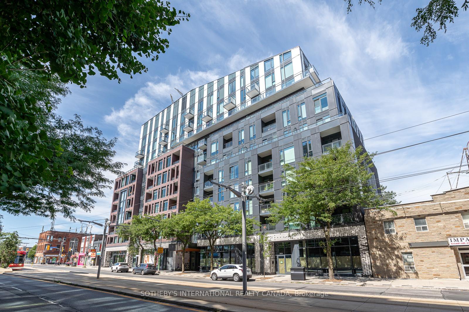 1011 - 1808 St Clair Avenue W, Toronto, ON M6N 1J5