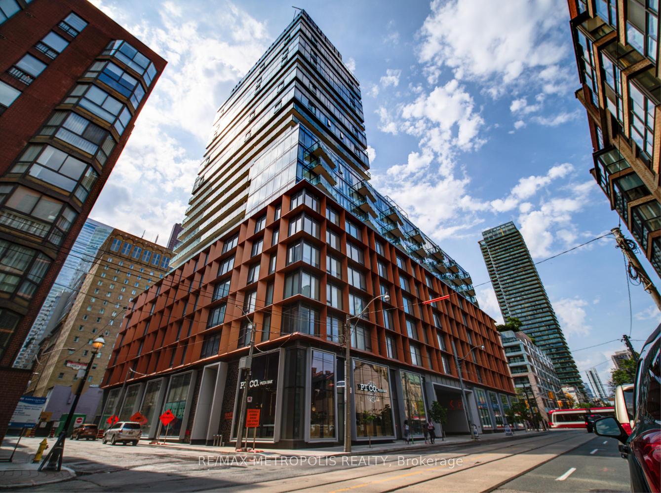 1011 - 60 Colborne Street, Toronto, ON M5E 1E3