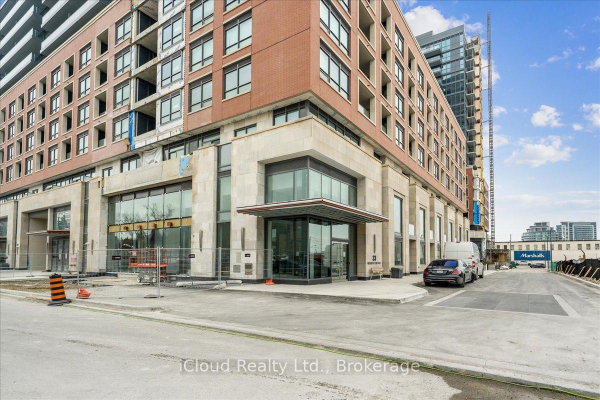 1012 - 33 Frederick Todd Way, Toronto, ON M4G 0C9