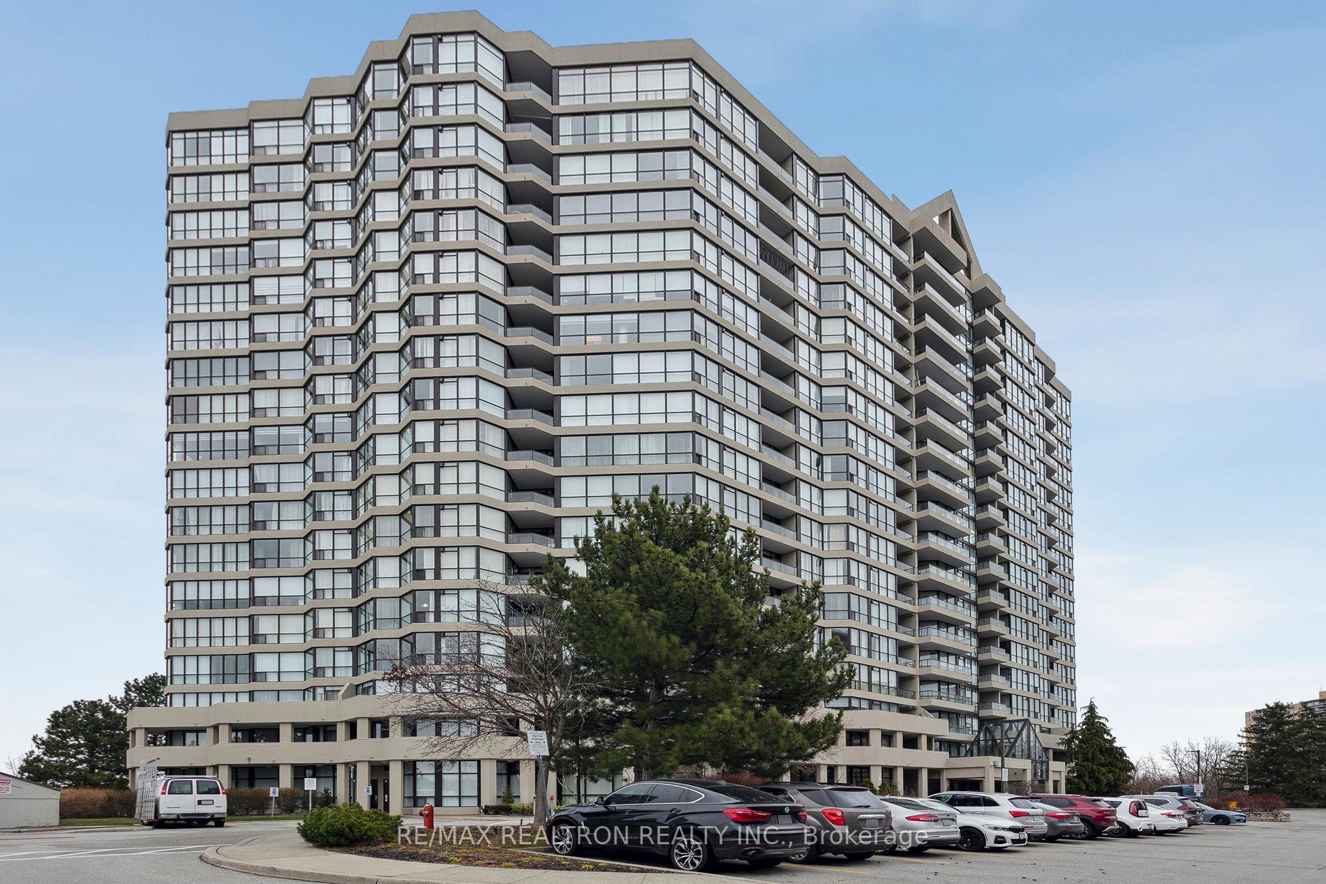 1017 - 5 Rowntree Road, Toronto, ON M9V 5G9