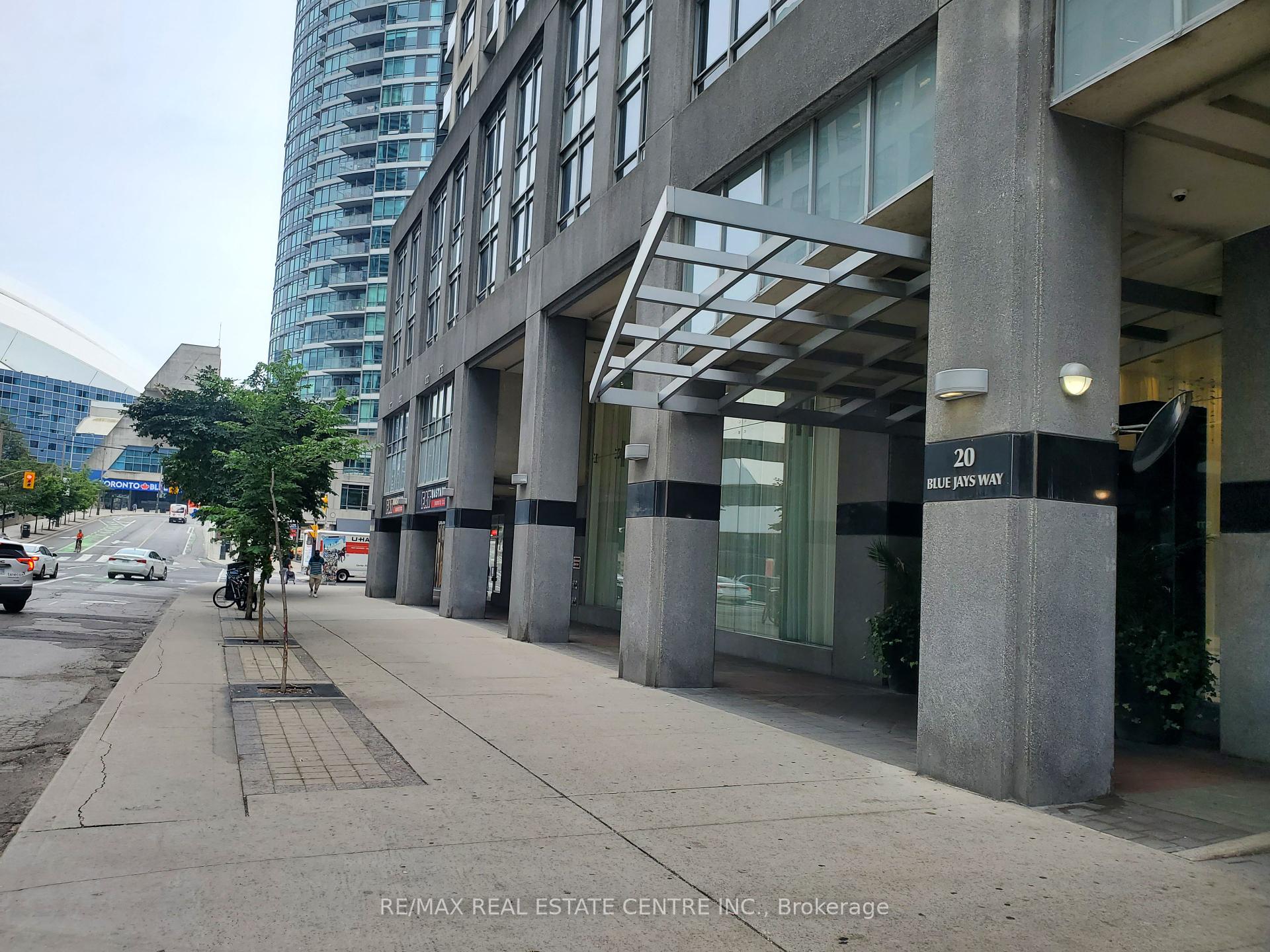 1019 - 20 Blue Jays Way, Toronto, ON M5V 3W6