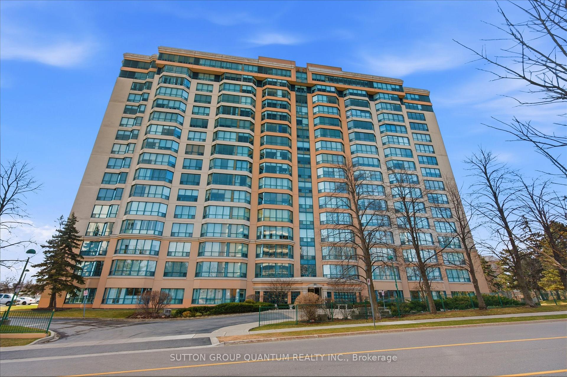 102 - 100 Millside Drive, Milton, ON L9T 5E3