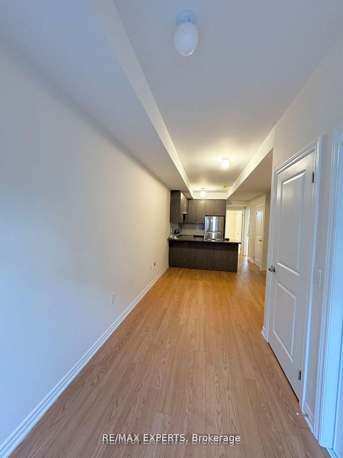102 - 20 Halliford Place, Brampton, ON L6P 4R1