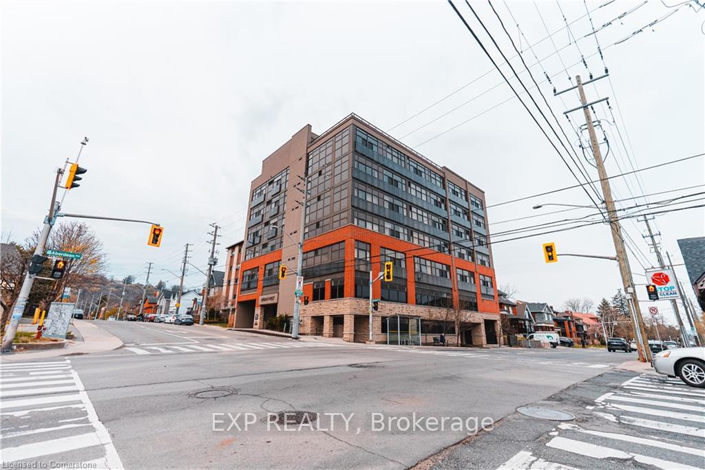102 - 427 Aberdeen Avenue, Hamilton, ON L8P 2S4
