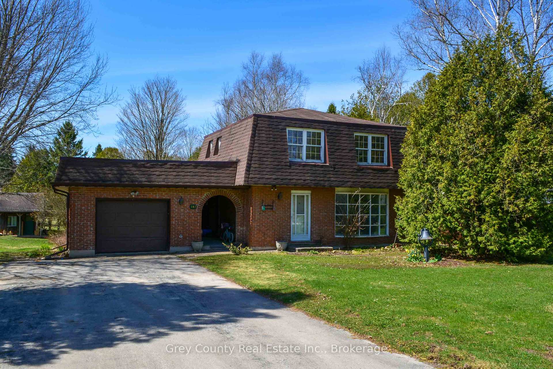 102 Glenwood Place, West Grey, ON N0C 1H0