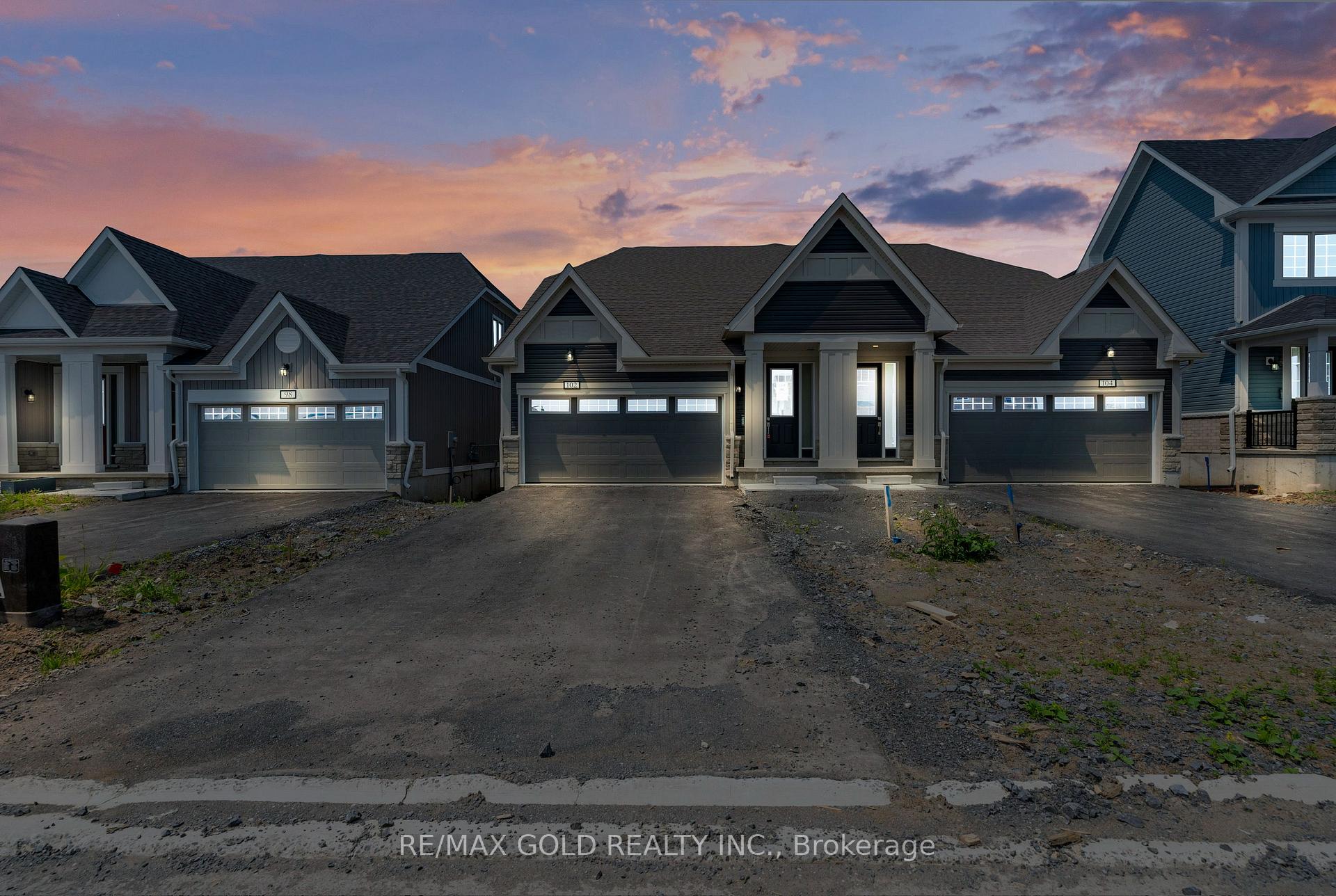 102 Golf Links Drive, Loyalist, ON K0H 1G0