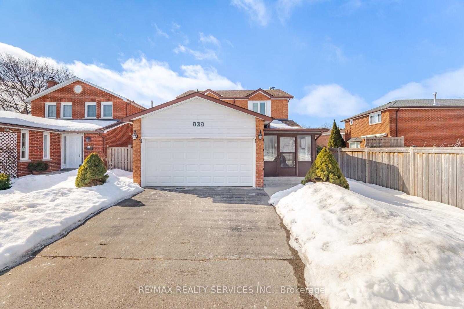 102 Richvale Drive N, Brampton, ON L6Z 2M2