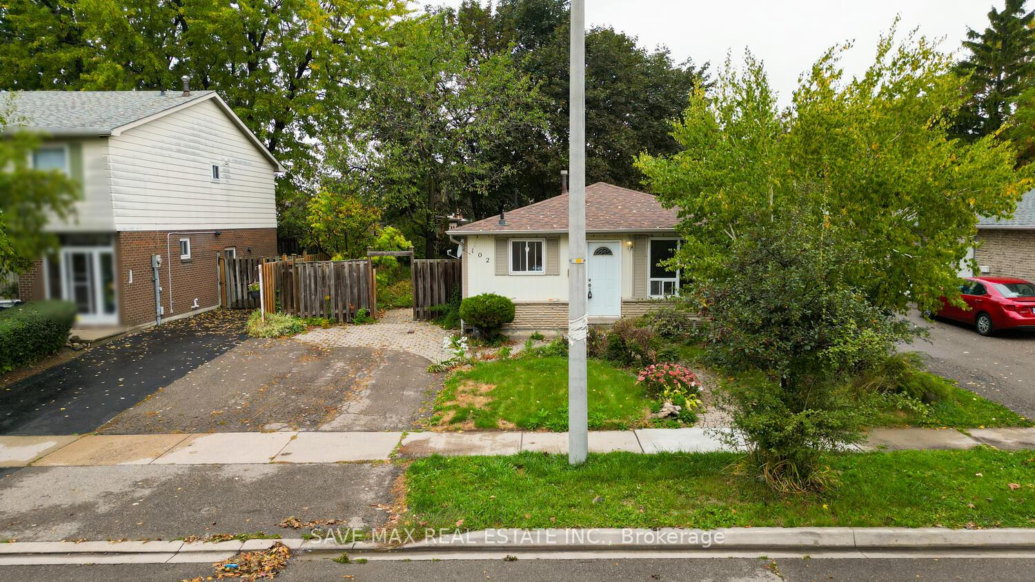 102 SUTHERLAND Avenue, Brampton, ON L6V 2H7
