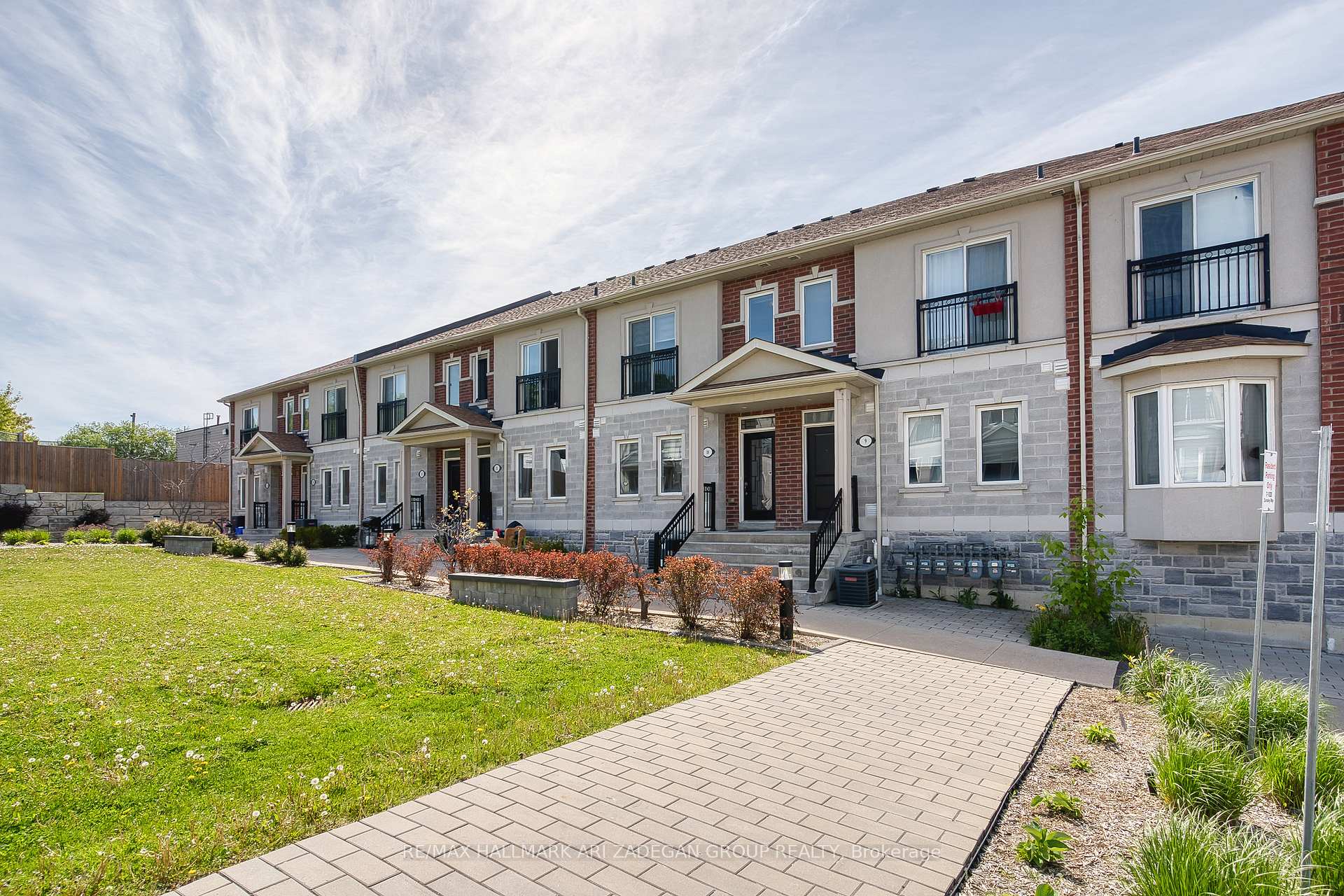 1020 Dunsley Way, Whitby, ON L1N 0L5