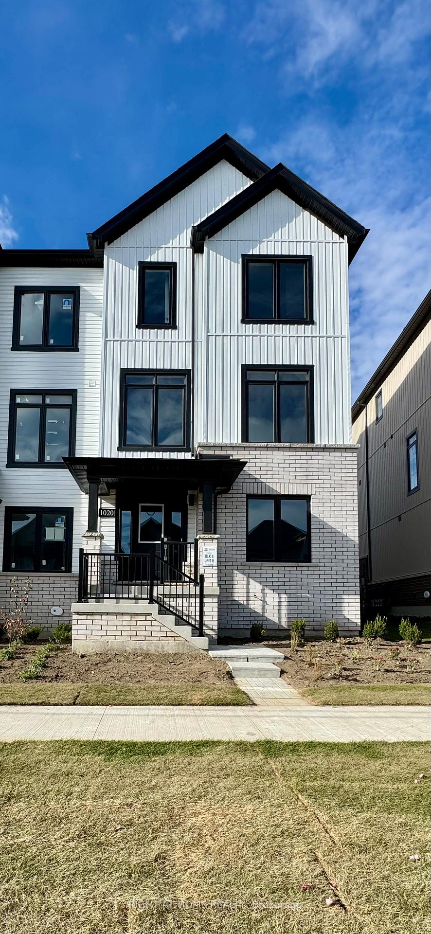 1020 Dyas Avenue, Oshawa, ON L1H 8L7