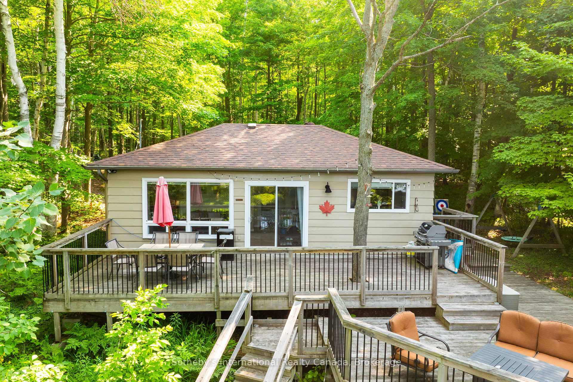 1022 Summit Road, Muskoka Lakes, ON P0C 1M0