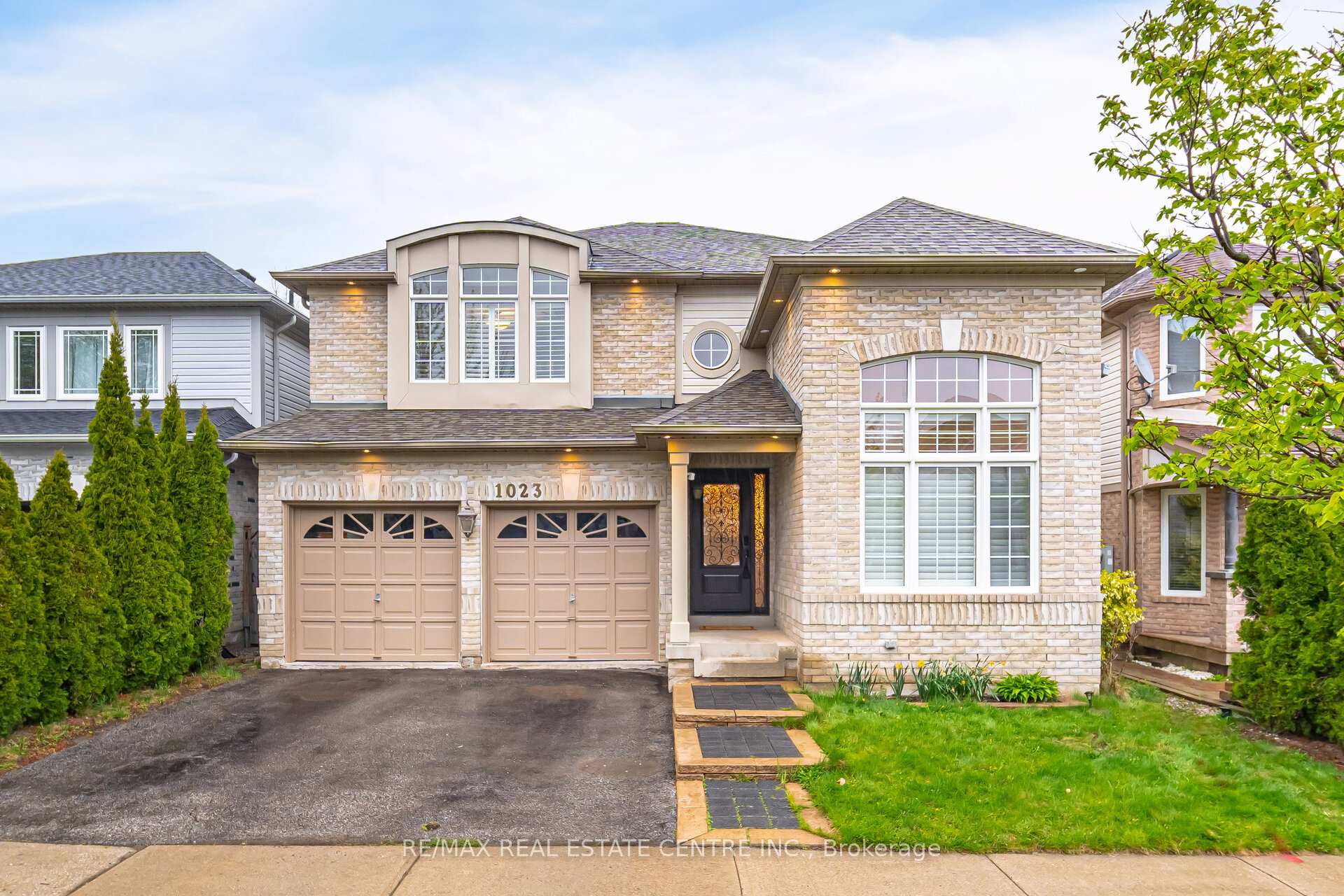 1023 Freeman Trail, Milton, ON L9T 5T3