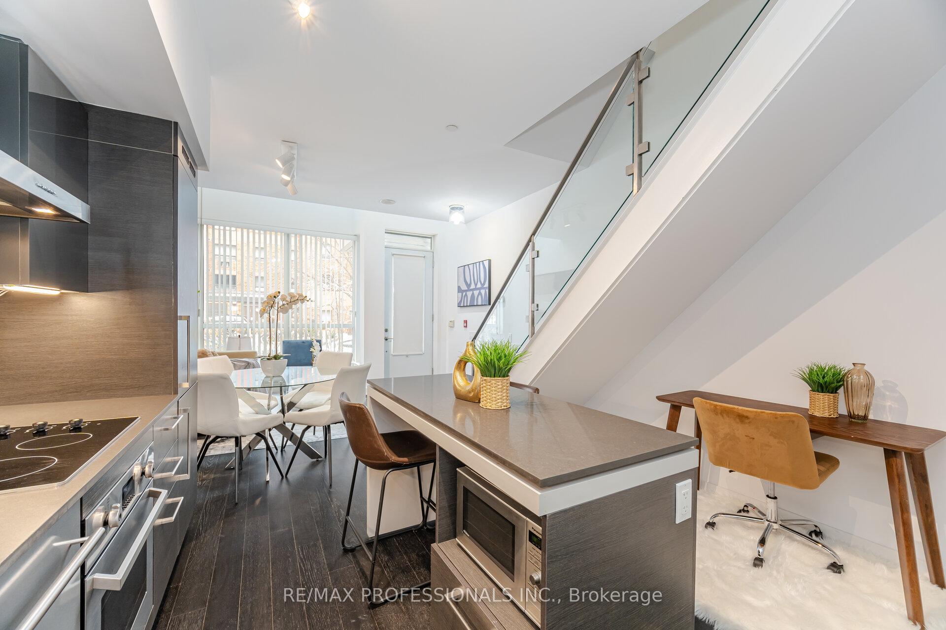 103 - 1030 King Street, Toronto, ON M6K 0B4