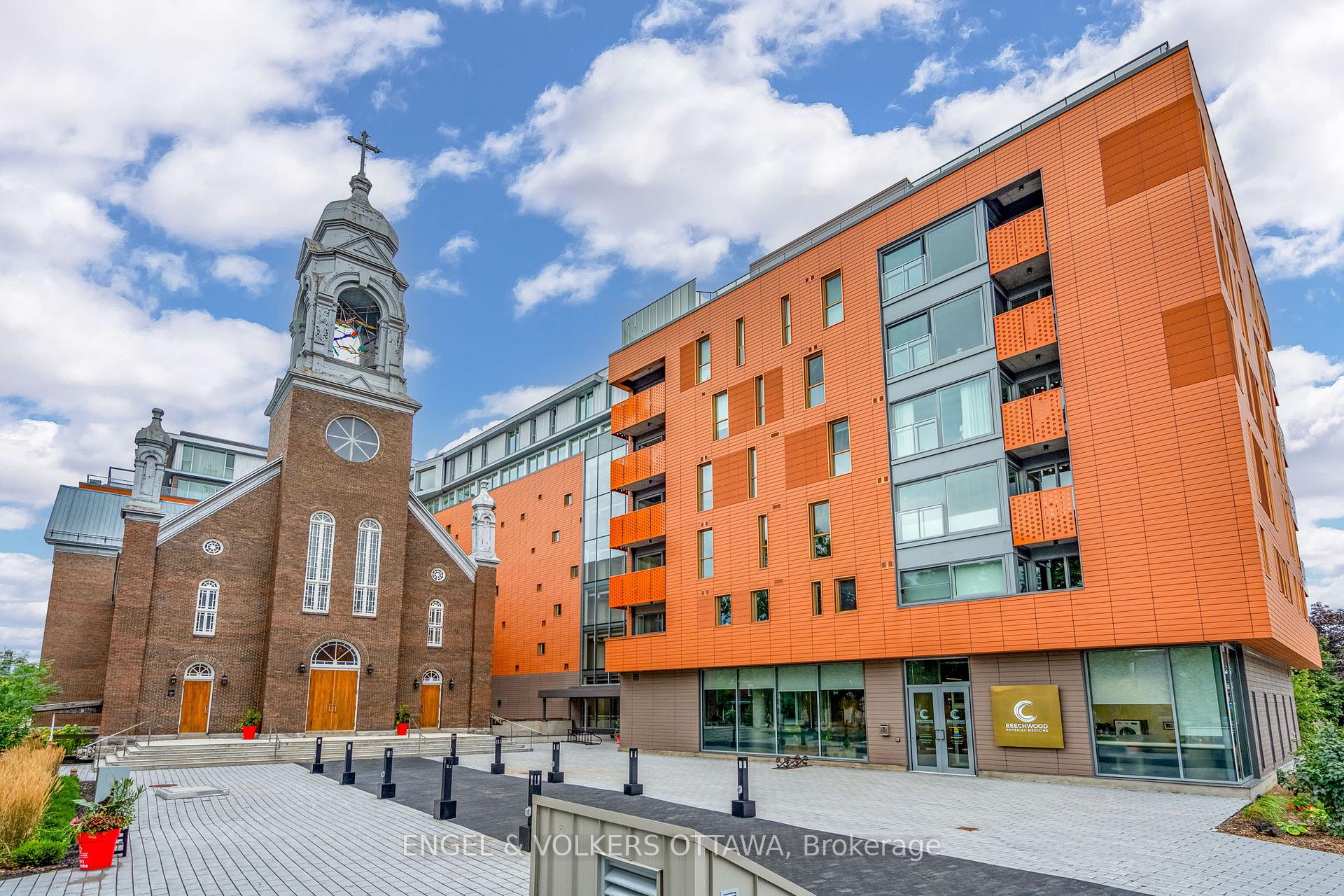 103 - 135 BARRETTE Street, Vanier and Kingsview Park, ON K1L 7Z9