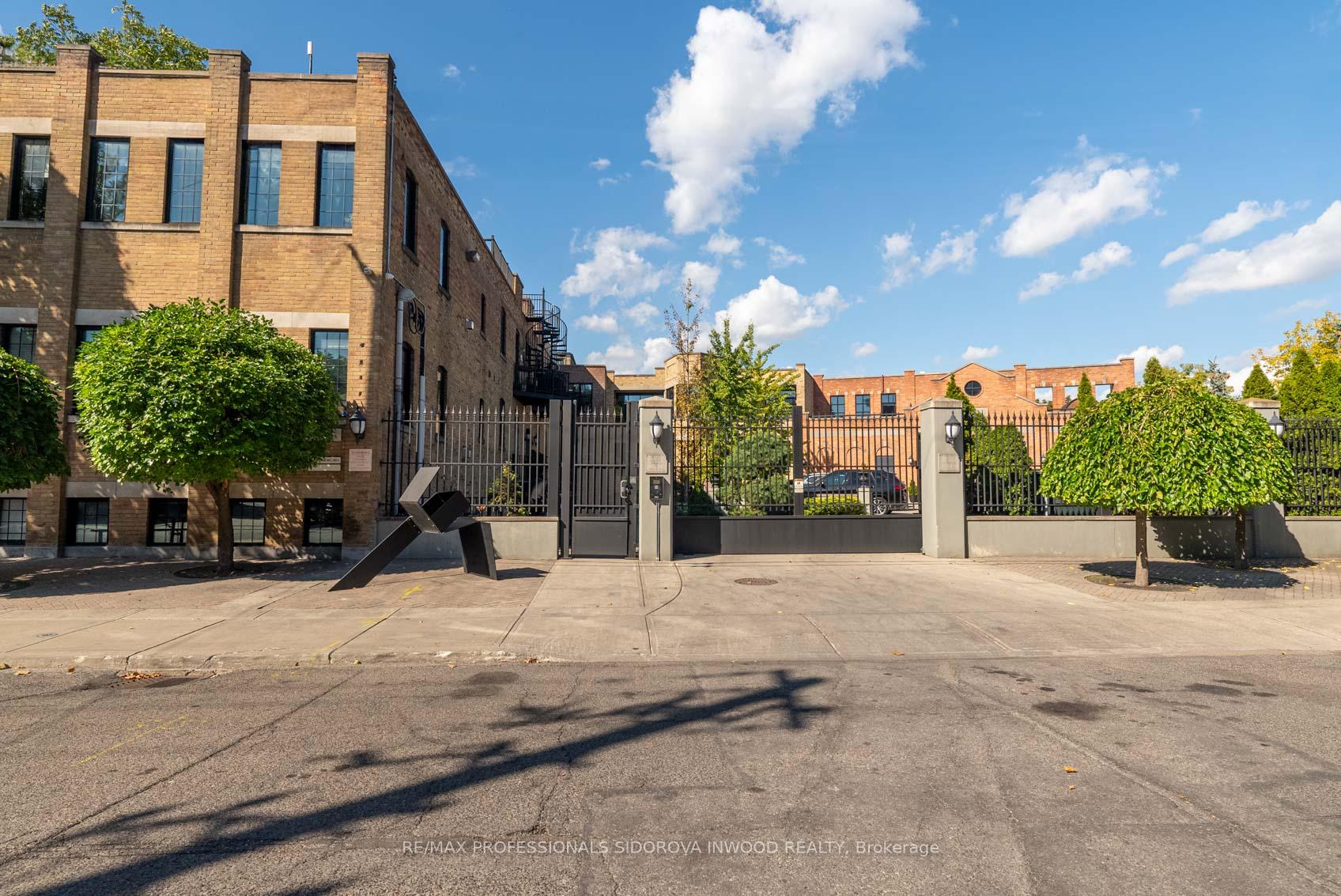 103 - 30 Morrow Avenue, Toronto, ON M6R 2J2