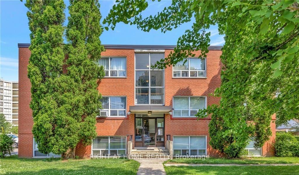 103 - 37 Mericourt Road, Hamilton, ON L8S 2N5