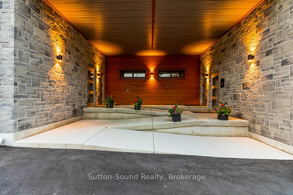 103 - 535 Isaac Street, South Bruce Peninsula, ON N0H 2T0