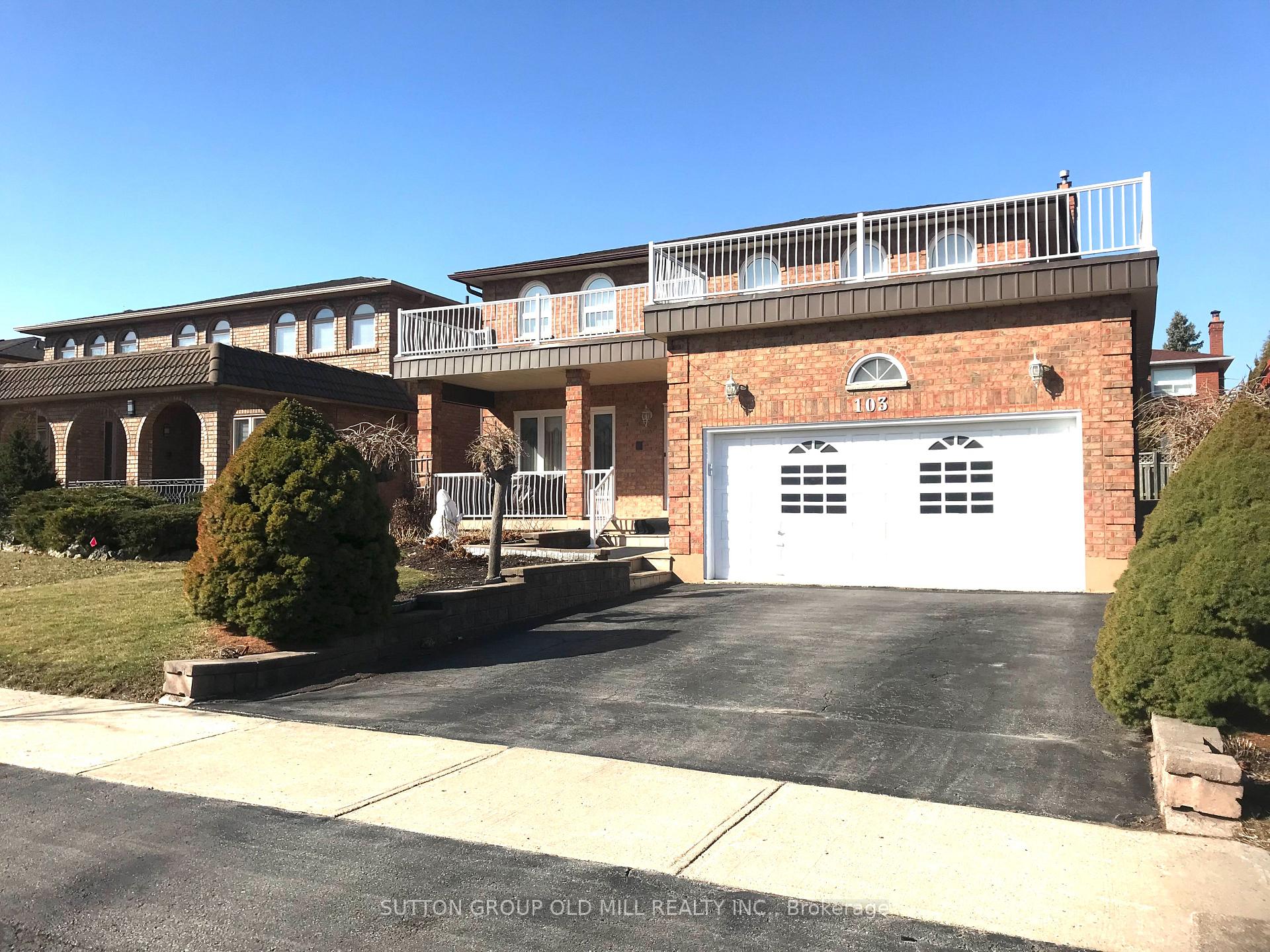 103 Benjamin Drive, Vaughan, ON L4L 1H7