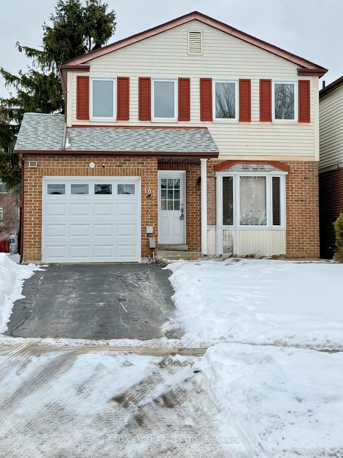 103 Fawndale Crescent, Toronto, ON M1W 2X3