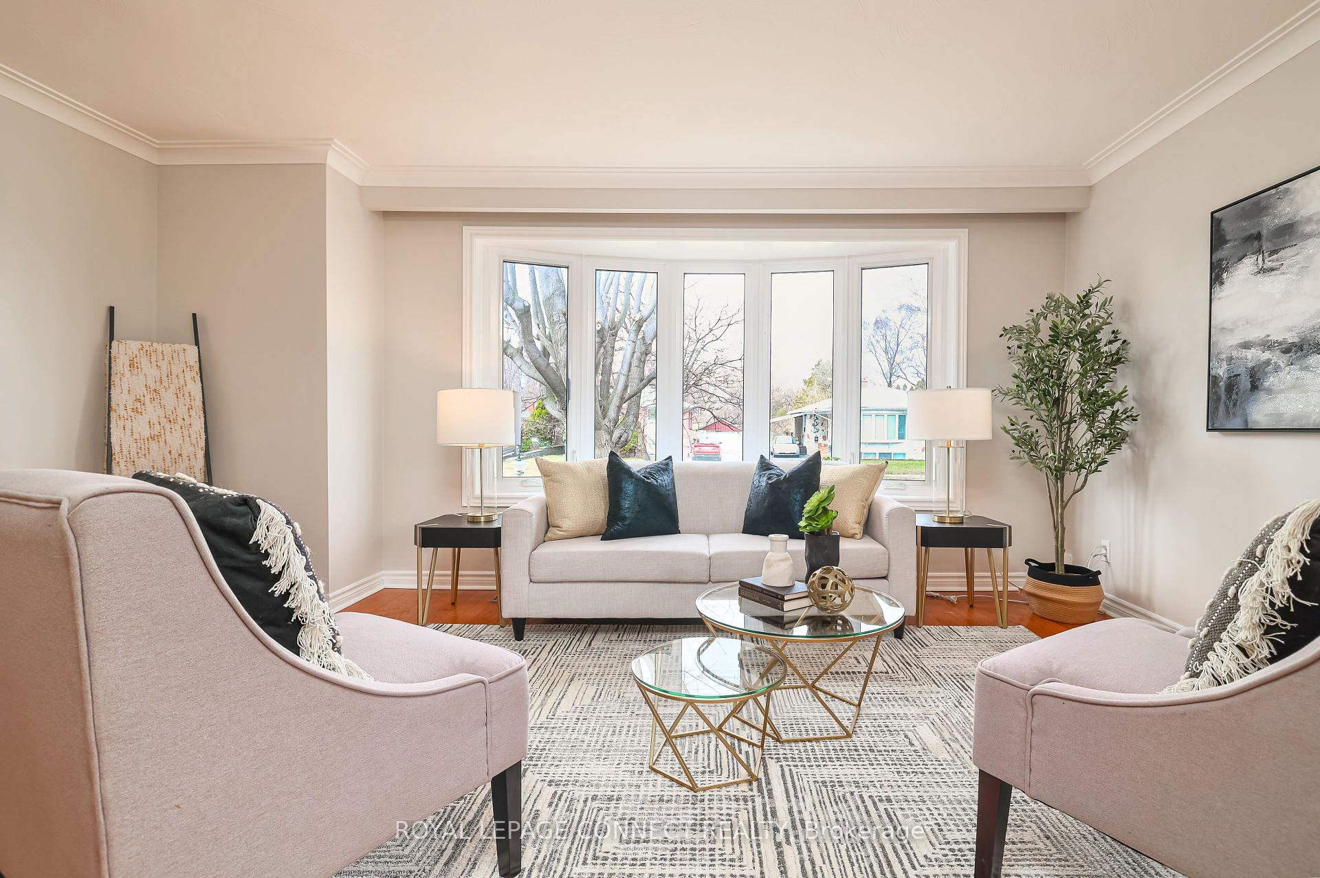 103 Fitzgibbon Avenue, Toronto, ON M1K 4A4