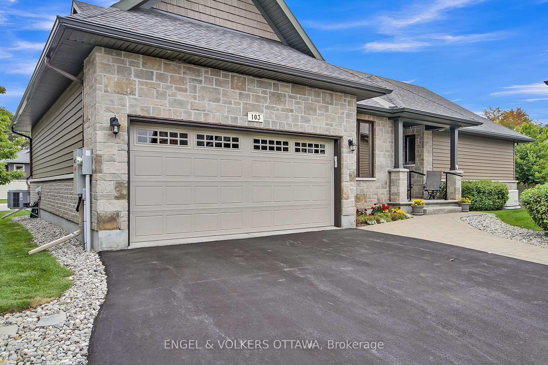 103 Magnolia Way E, North Grenville, ON K0G 1J0