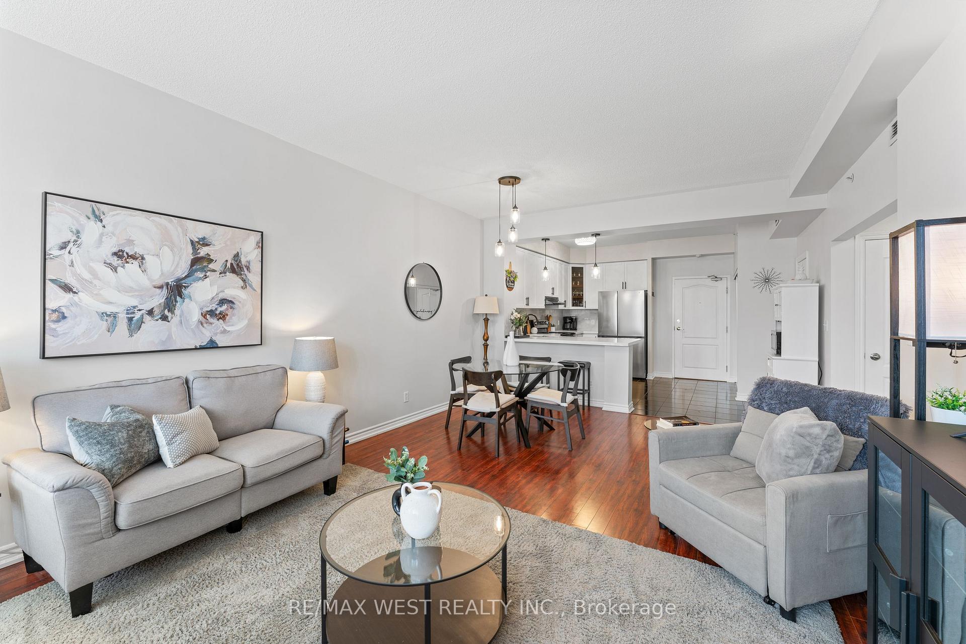 104 - 3531 Lake Shore Boulevard W, Toronto, ON M8W 1P4