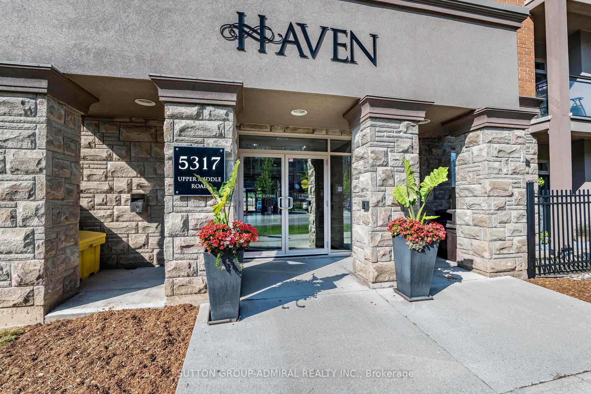 104 - 5317 Upper Middle Road, Burlington, ON L7G 0G8