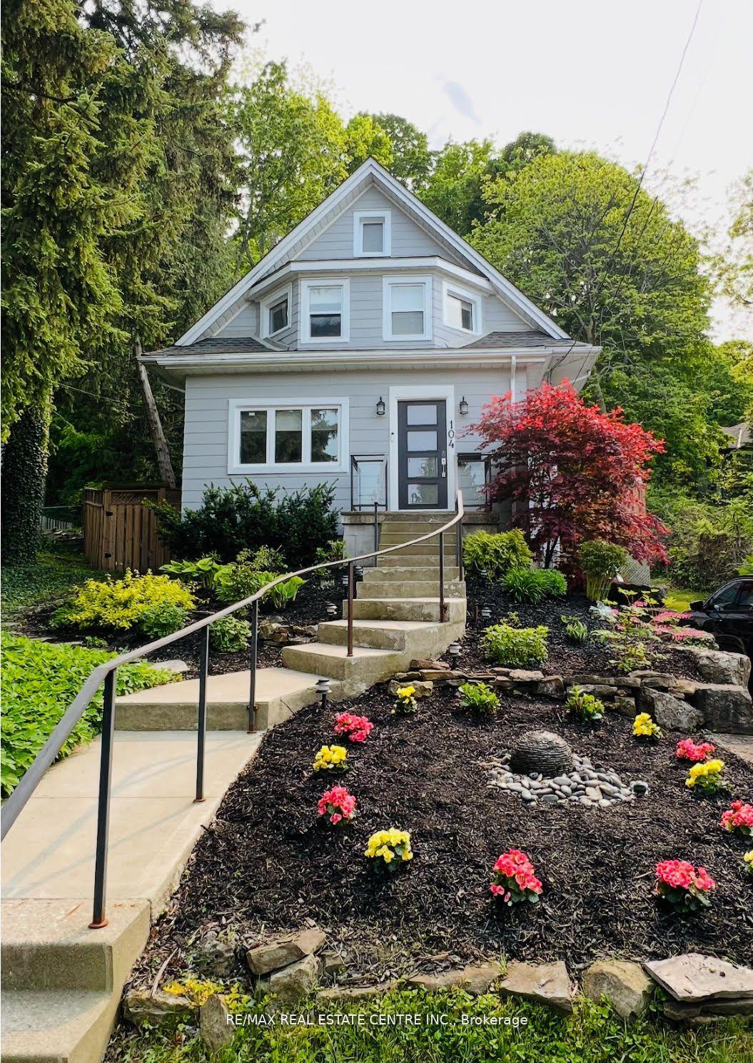 104 Gibson Street, Grimsby, ON L3M 1G9