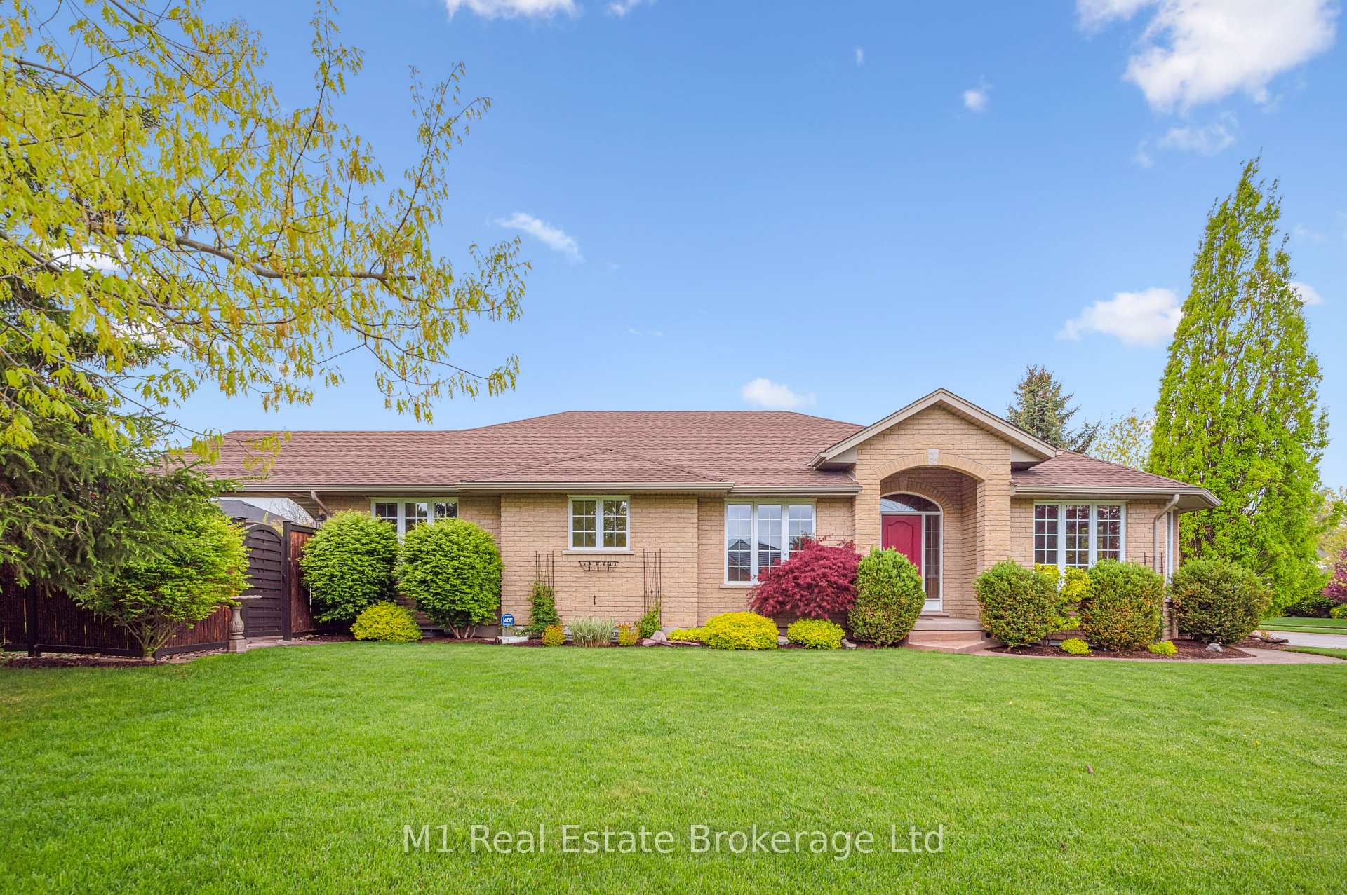 104 Keating Drive, Centre Wellington, ON N0B 1S0