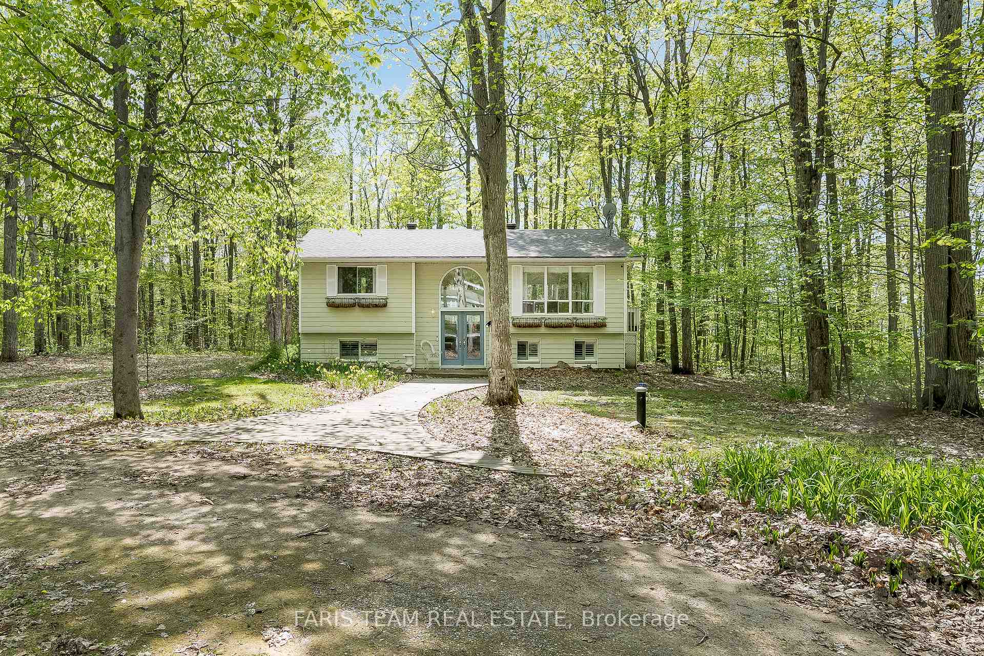 Tiny Real Estate MLS® Listings & Houses For Sale