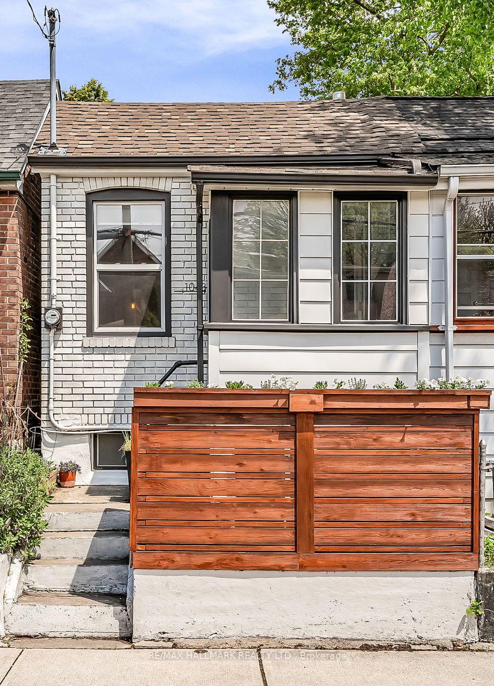 1043 Craven Road, Toronto, ON M4J 4V7