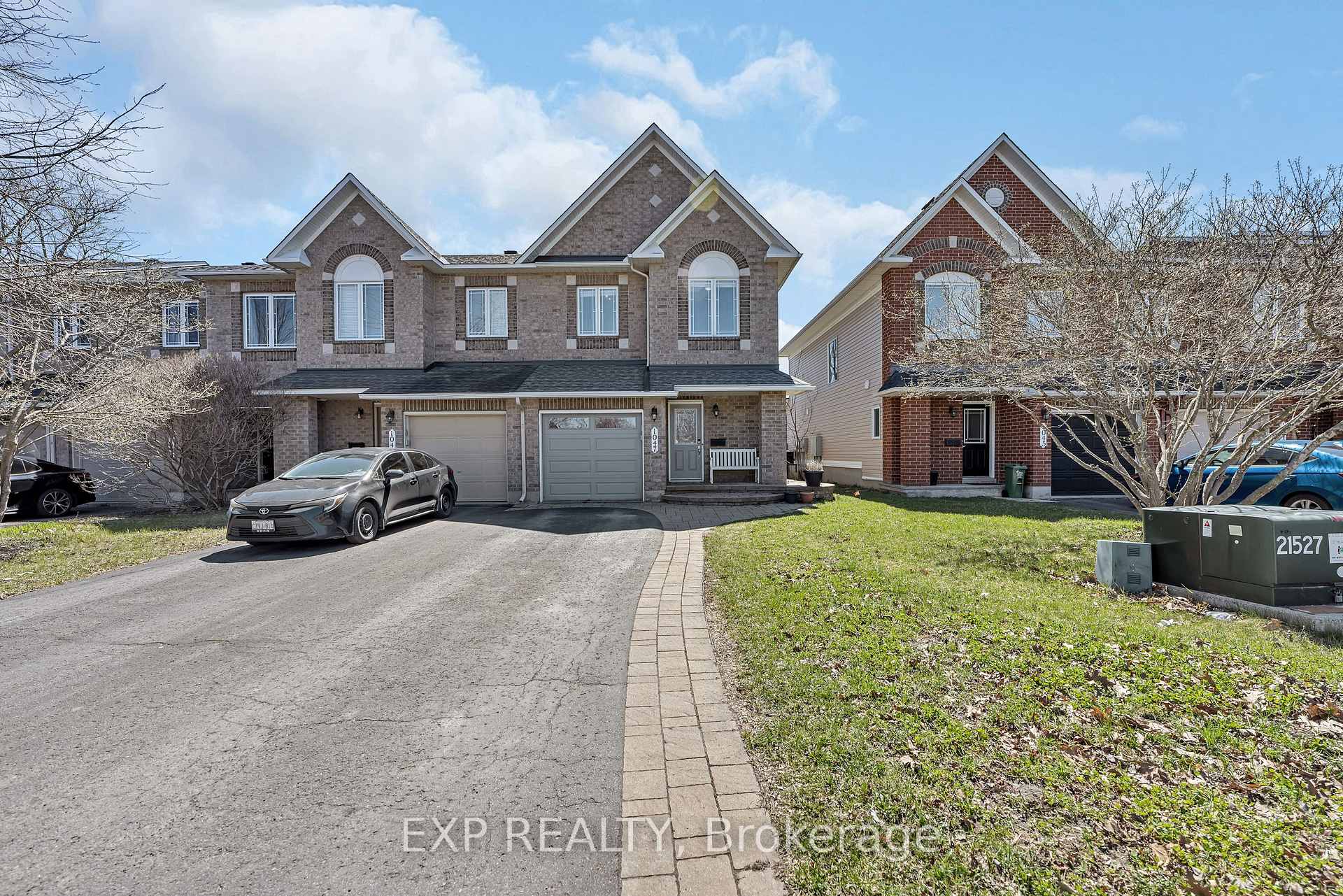 1047 Capreol Street, Orleans - Cumberland and Area, ON K4A 4Z9