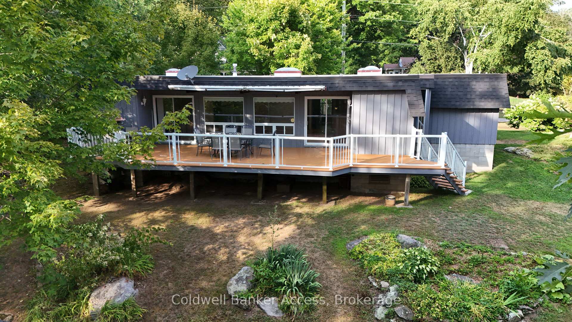 1048 Gordon Street, Muskoka Lakes, ON P0C 1A0